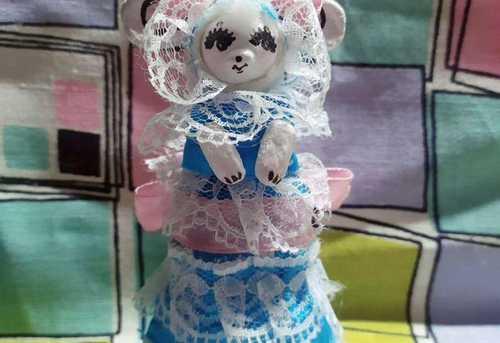 Заяц из папье-маше в голубом платье с кружевом