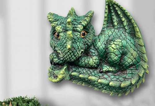 Зелёный дракон. Авторское панно