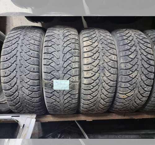 Nokian Tyres Hakkapeliitta 4 195/65 R15