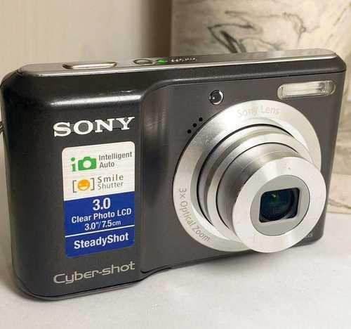 Винтажный фотоаппарат Sony dsc-s2100