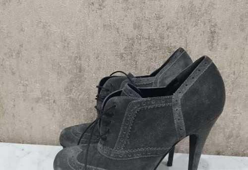 Туфли ботильоны Yves Saint Laurent новые