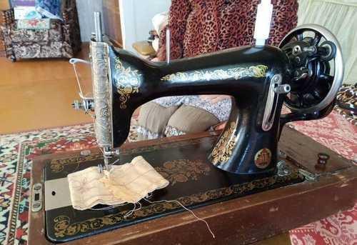 Продаю швейная машинка старого образца