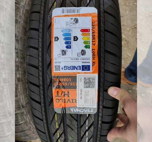 Tracmax X-Privilo H/T 225/75 R16