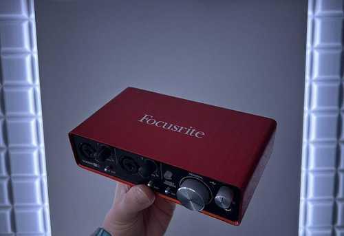 Focusrite scarlett 2i2