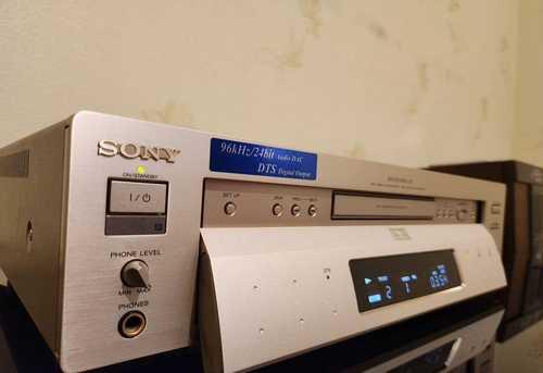 Sony CD/DVD Player DVP S7700