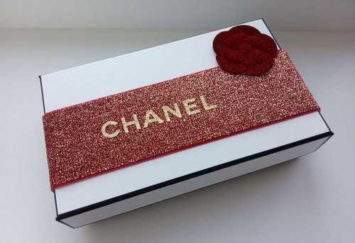 Коробка chanel с лентой и камелией