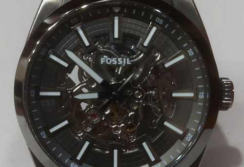 Часы Fossil ME3206