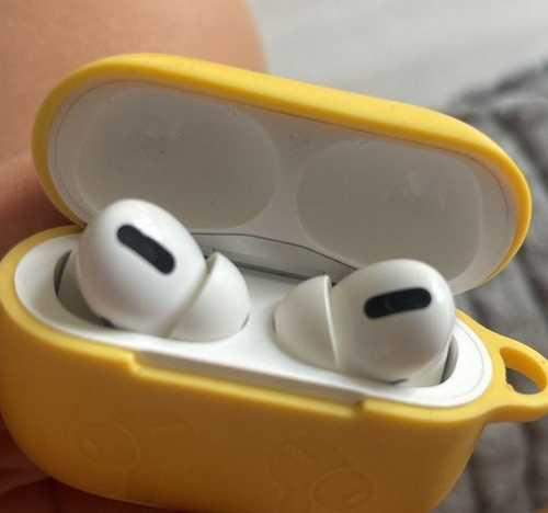 Беспроводные наушники apple airpods