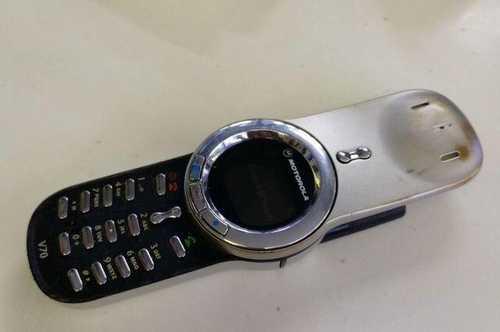 Мобильные телефоны Motorola v70