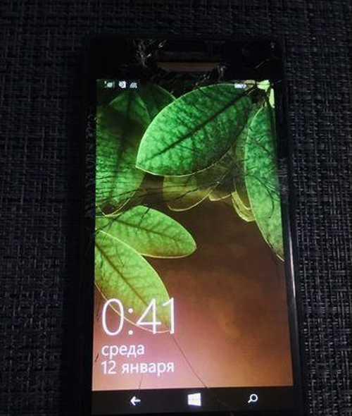 Телефон Microsoft Nokia RM-1040 Luma 730