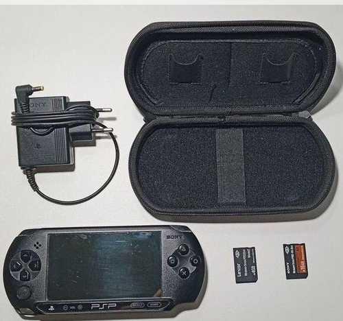 Sony PSP Street E1008 - (20гб) прошитая