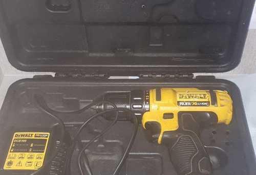 Шуруповерт dewalt DCD710