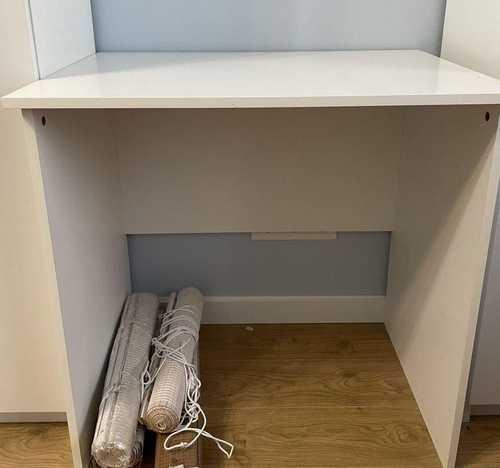 Письменный стол IKEA маррен 75 см