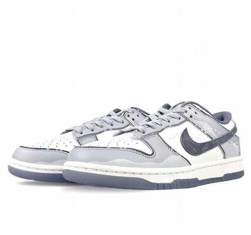 Кроссовки Nike Dunk Low SE Light Carbon