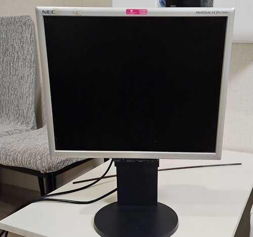 Монитор 17" NEC MultiSync LCD 1770 NX