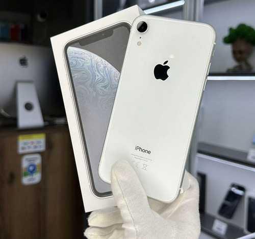 iPhone Xr, 64 ГБ