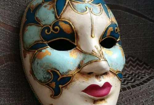 Венецианская маска Вольто