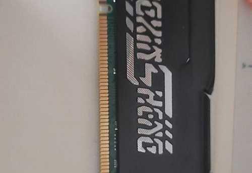 Оперативная память DDR3 8гб 1866мгц