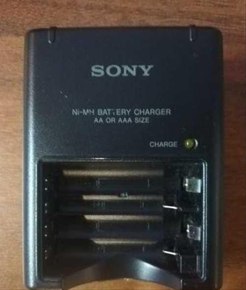Зарядное устройство Sony BC-CS2B