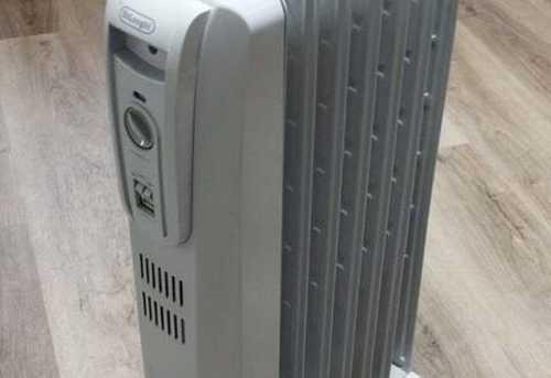 Масляный радиатор DeLonghi GS770715