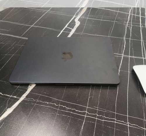 Apple Macbook Air 13 М2 8/256 2024 года