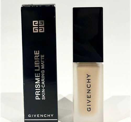 Givenchy матирующее тональное средство 2-N120