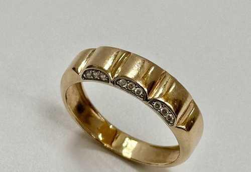 Кольцо золотое с камнем Р. 17(L14)