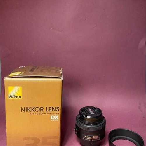 Объектив Nikon 35 mm f1.8
