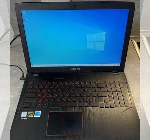 Игровой ноутбук Asus FX553V