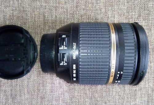 Nikon F : Tamron AF 18-270mm 3.5-6.3 Di II VC