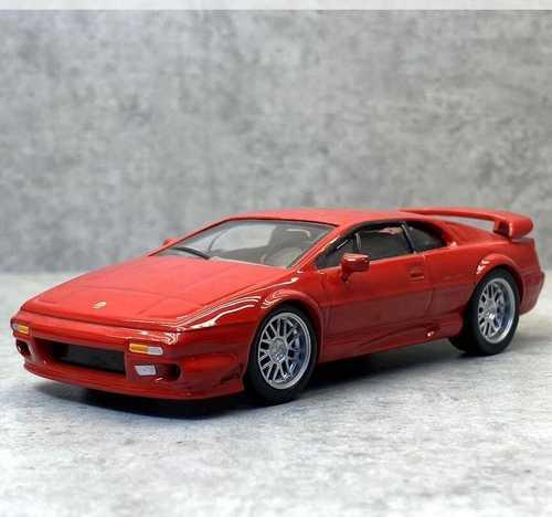 Коллекционная модель Lotus Esprit V8 1:43