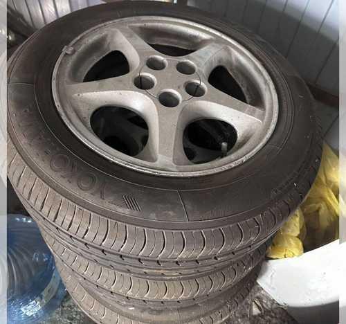 Yokohama Bluearth ES32 195/65 R15