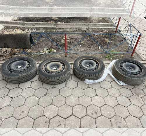 Колеса летние в сборе r15 VAG