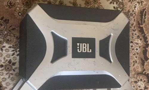 JBL Bass Pro