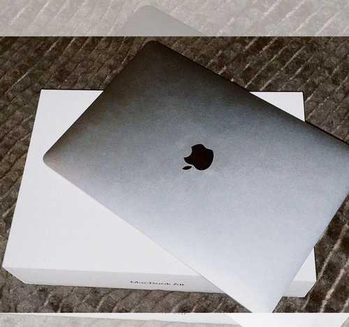 Macbook air 13 2020 i3