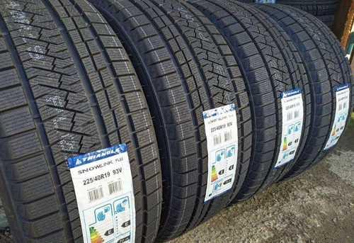 Triangle Trin PL02 225/40 R19 93V