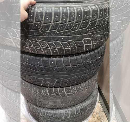 Michelin Latitude X-Ice North 225/70 R16