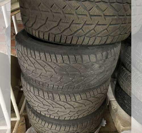 Tigar SUV Winter 225/45 R17