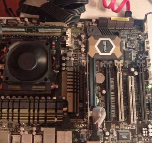 Комплект Asus Sabertooth 990fx + AMD Phenom II x4