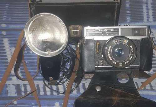 Пленочный фотоаппарат Сокол с фотовспышкой