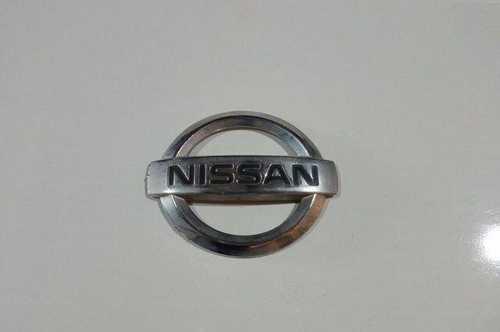 Значок (эмблема) крышки багажника Nissan Note E11