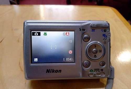 Компактный фотоаппарат Nikon Coolpix L10