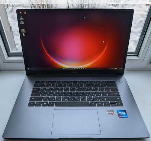 Honor MagicBook 15 Ryzen 5500 8/512gb / 50 циклов