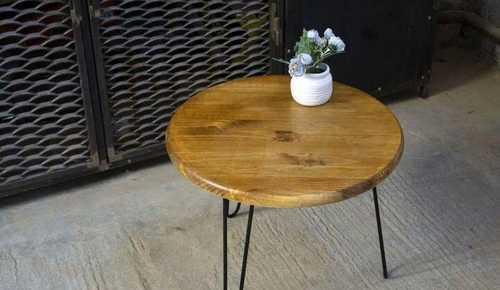 Круглый столик из дерева, сосна