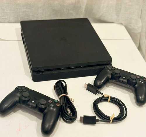 Sony playstation 4 slim