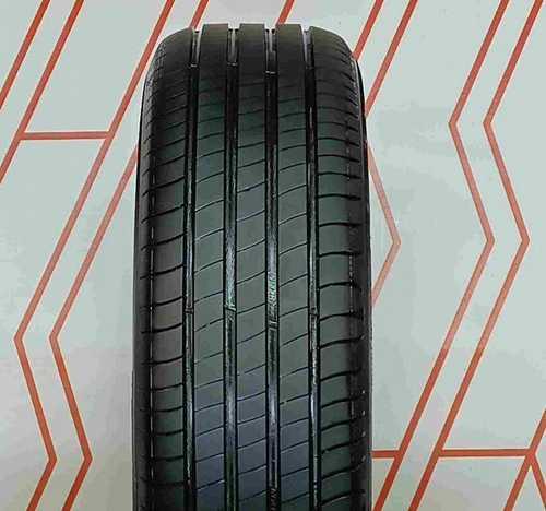 Michelin Primacy 4 235/55 R18 100W