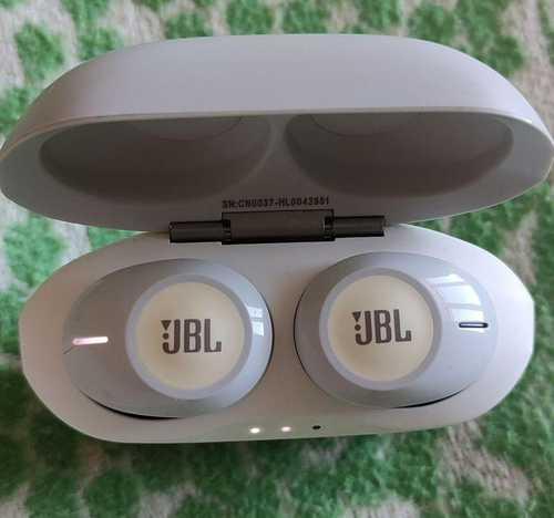 Беспроводные наушники JBL Tune 125 TWS