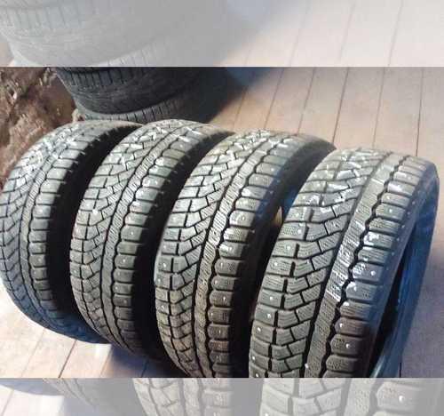 Viatti Brina Nordico V-522 215/50 R17