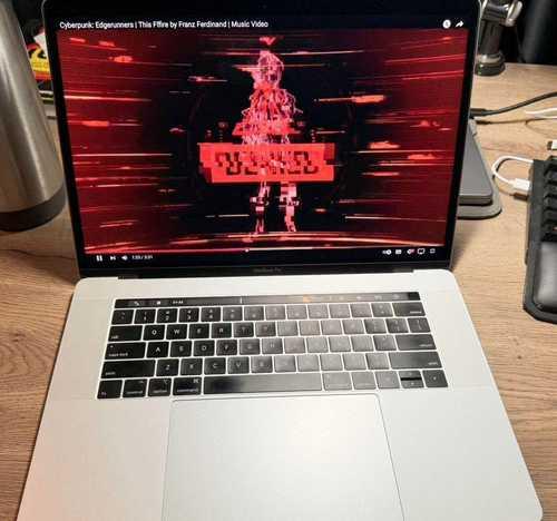 Apple macbook pro 15 2019 i9