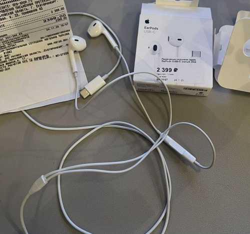 Apple earpods type c